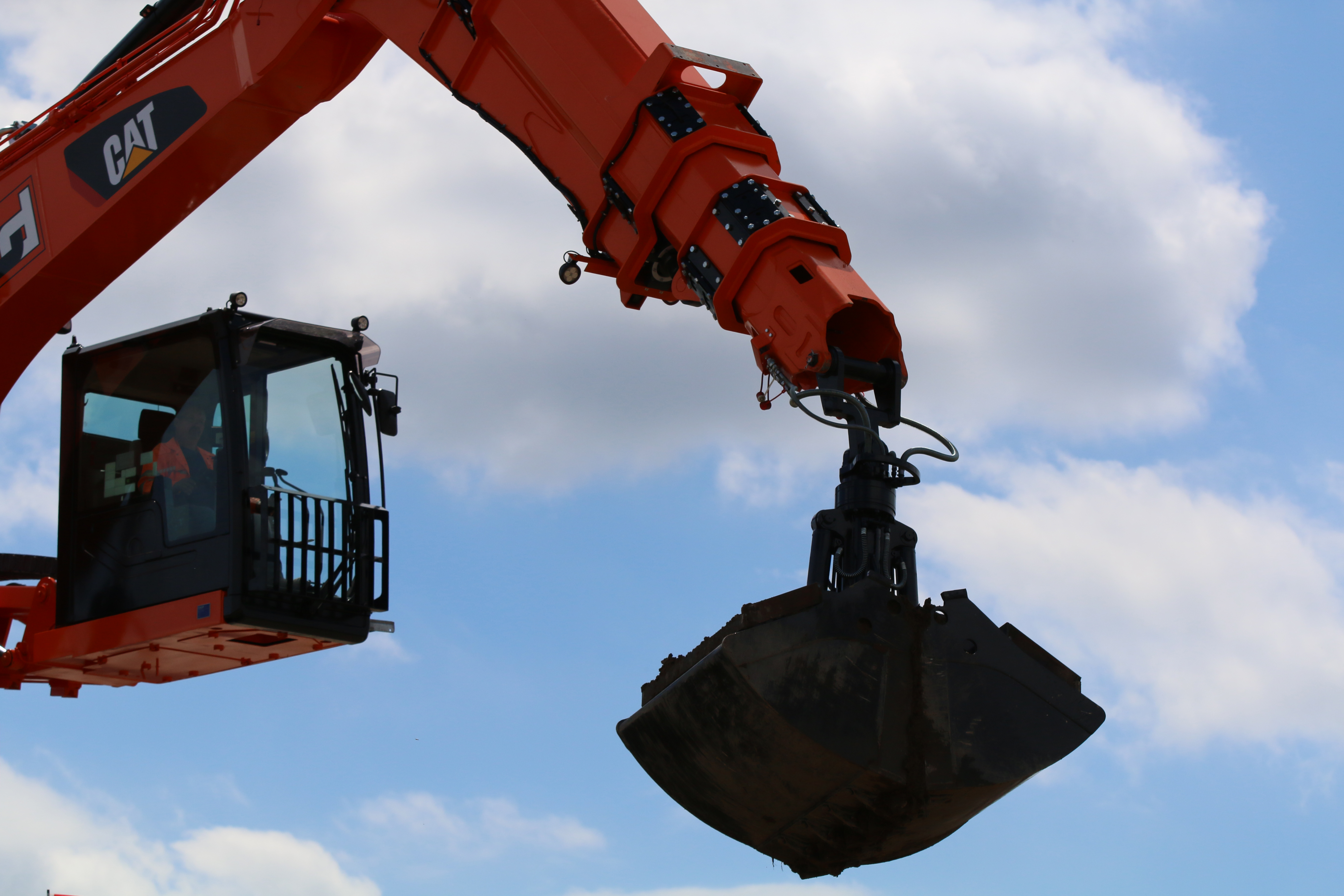 Caterpillar 336F excavator specs & dimensions (2017 - 2019) | Diggers ...