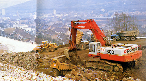 Case Poclain 600 excavator specs & dimensions (1974 - 2025) | Diggers ...