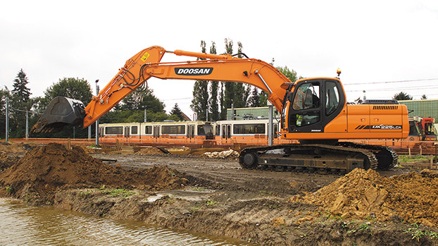 Doosan DX 225LC-3 excavator specs & dimensions (2013 - 2017) | Diggers ...