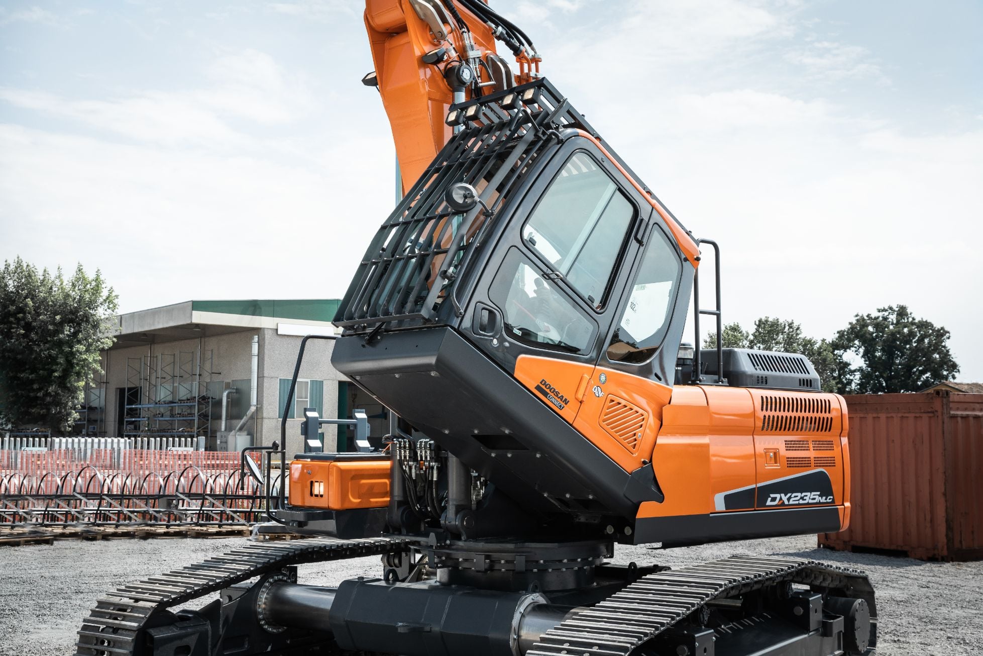 Doosan DX235DM-5 excavator specs (2021 - 2021) | Diggers | LECTURA Specs