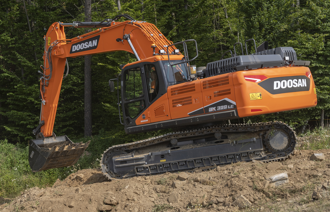 Doosan DX300LC-7 excavator specs (2019 - 2024) | Diggers | LECTURA Specs