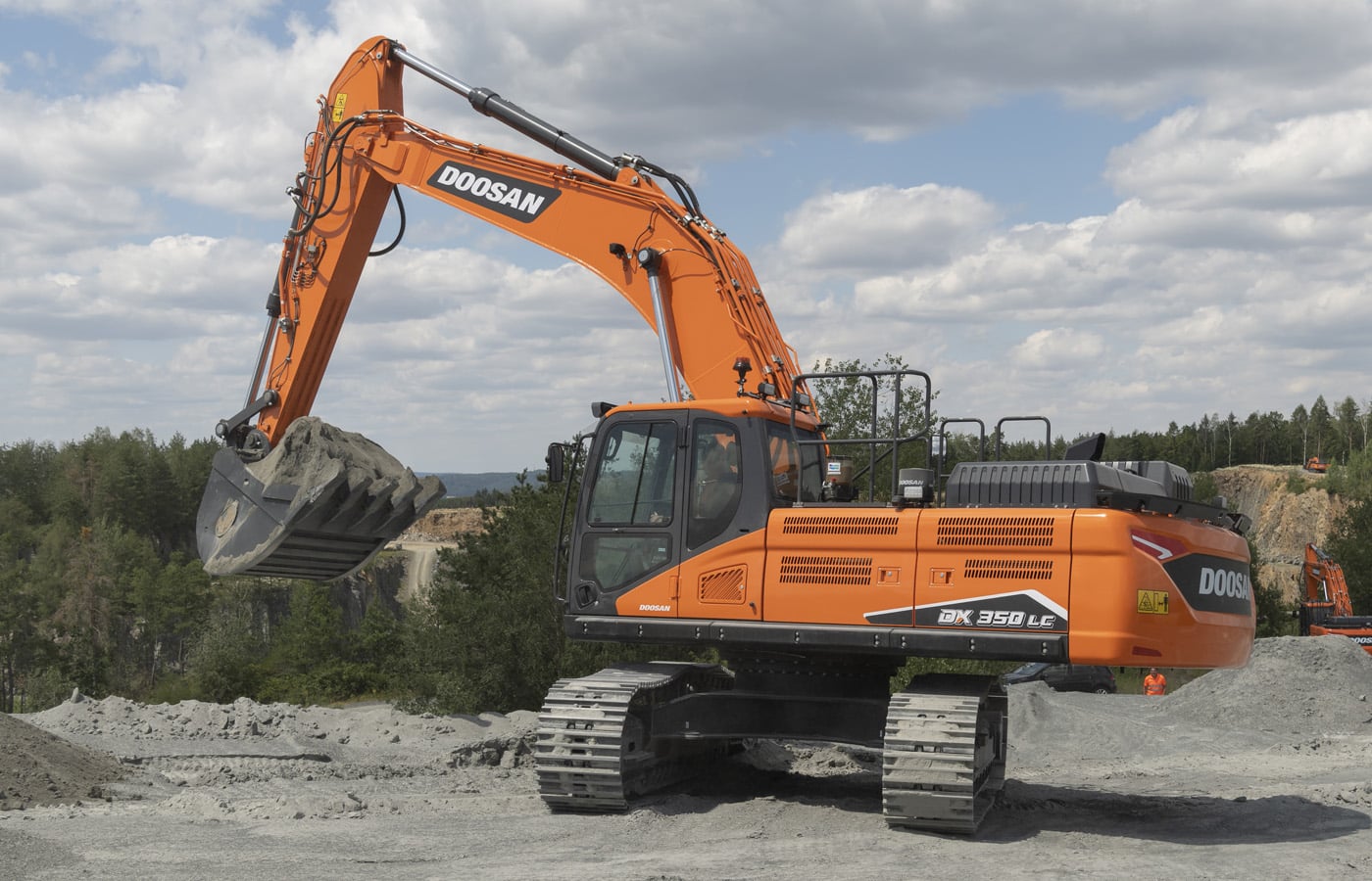 Doosan DX350LC-7 excavator specs & dimensions (2021 - 2023) | Diggers ...