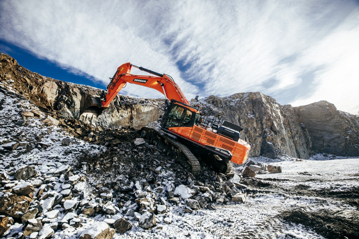 Doosan DX530LC-7 excavator specs & dimensions (2021 - 2023) | Diggers ...