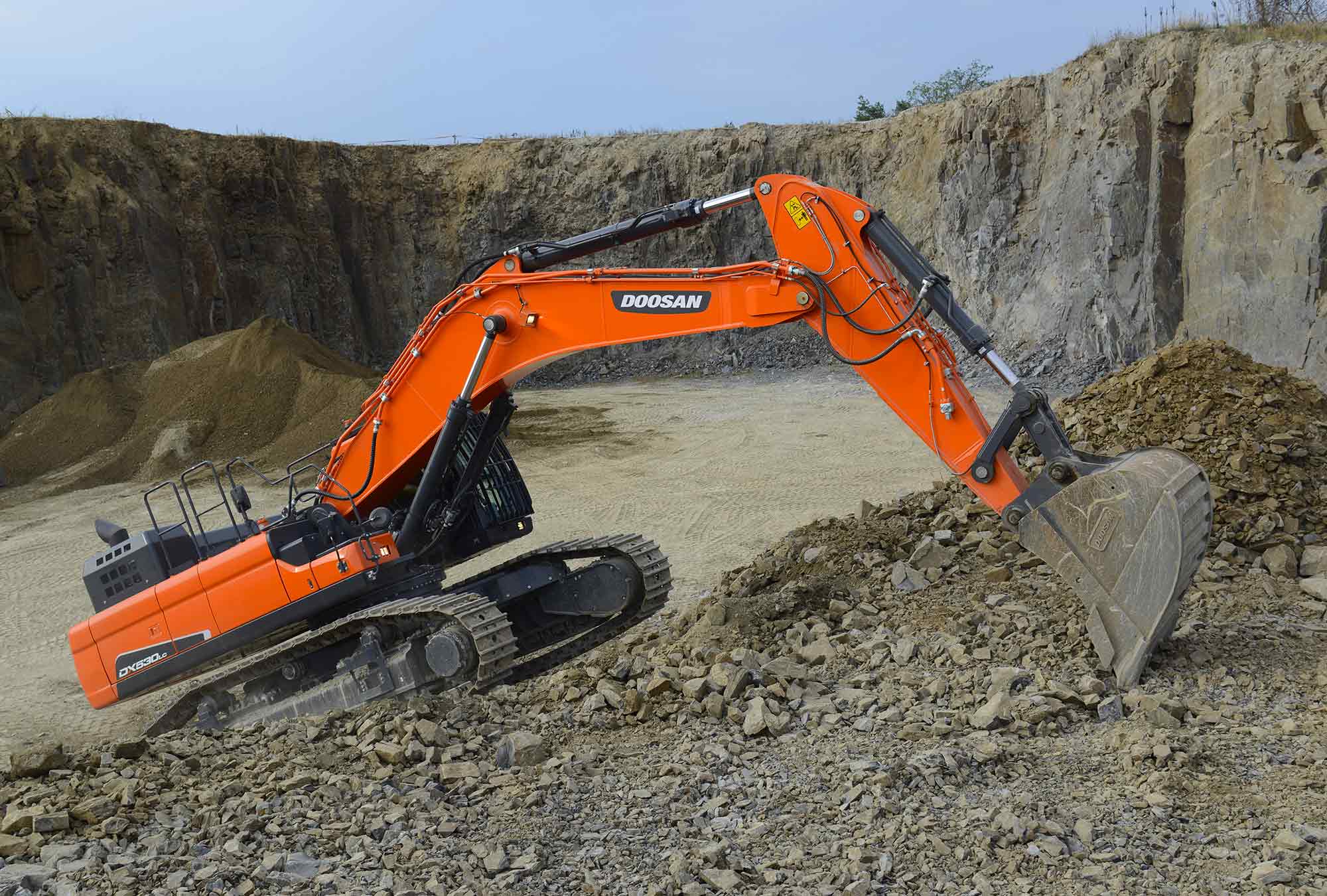 Doosan DX530NLC-5 excavator specs & dimensions (2015 - 2017) | Diggers ...