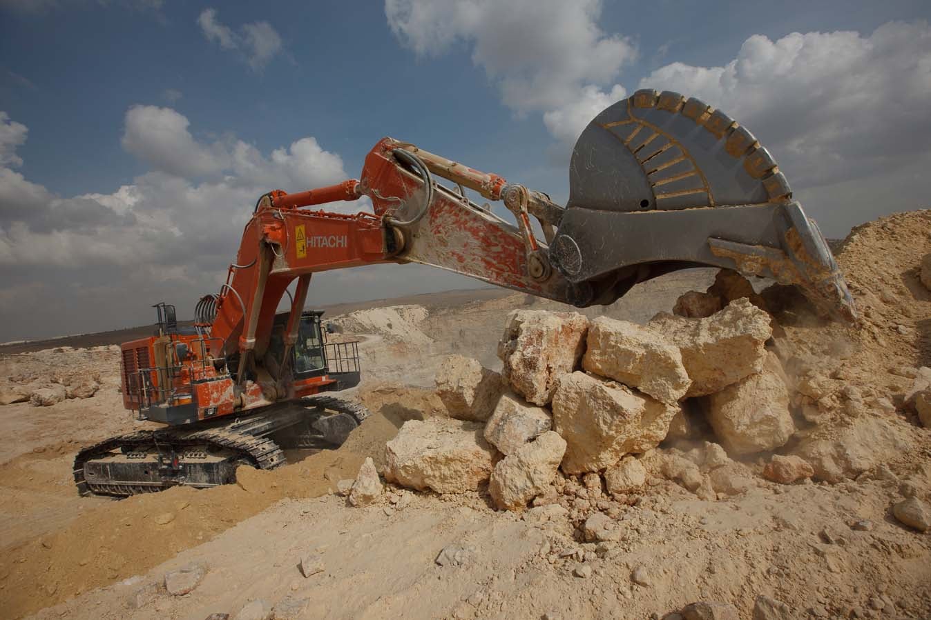 Hitachi EX 1200-6 excavator specs & dimensions (2007 - 2012) | Diggers ...