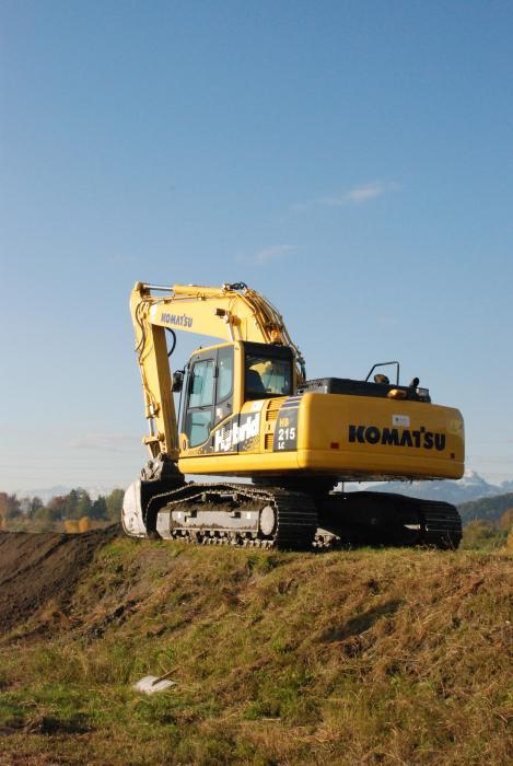 Komatsu HB215LC-1 excavator specs (2012 - 2014) | Diggers | LECTURA Specs