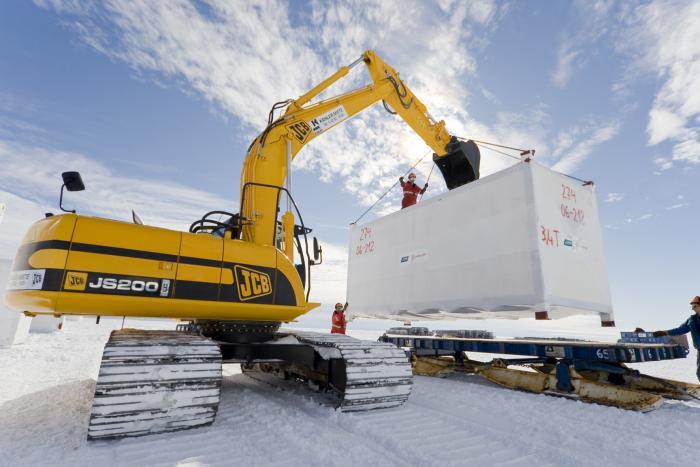 Jcb Excavator Js 200