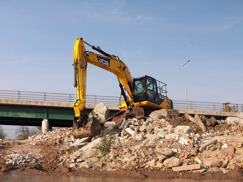 JCB JS220LC excavator specs & dimensions (2013 - 2017) | Diggers ...