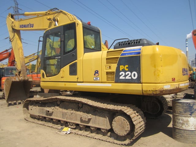 Komatsu PC220-8 excavator specs & dimensions (2007 - 2014) | Diggers ...
