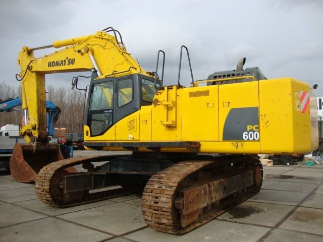 Komatsu PC600-8R excavator specs & dimensions (2020 - 2025) | Diggers ...