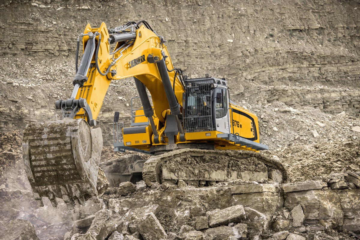 Liebherr R 976 Litronic excavator specs & dimensions (2019 - 2021 ...