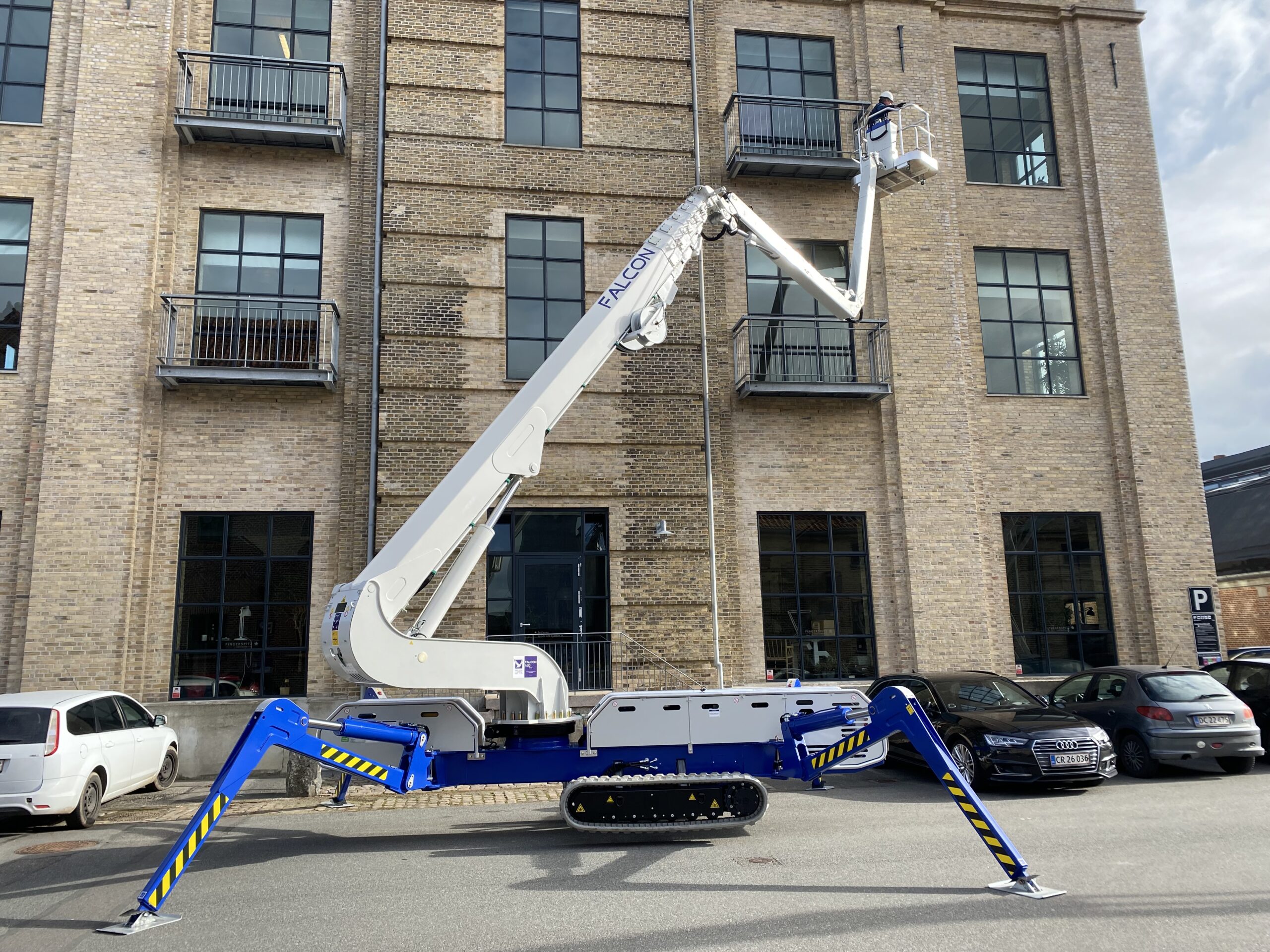 Falcon Lifts FS 290 C Specs & Dimensions (2011 - 2011) | Crawler ...