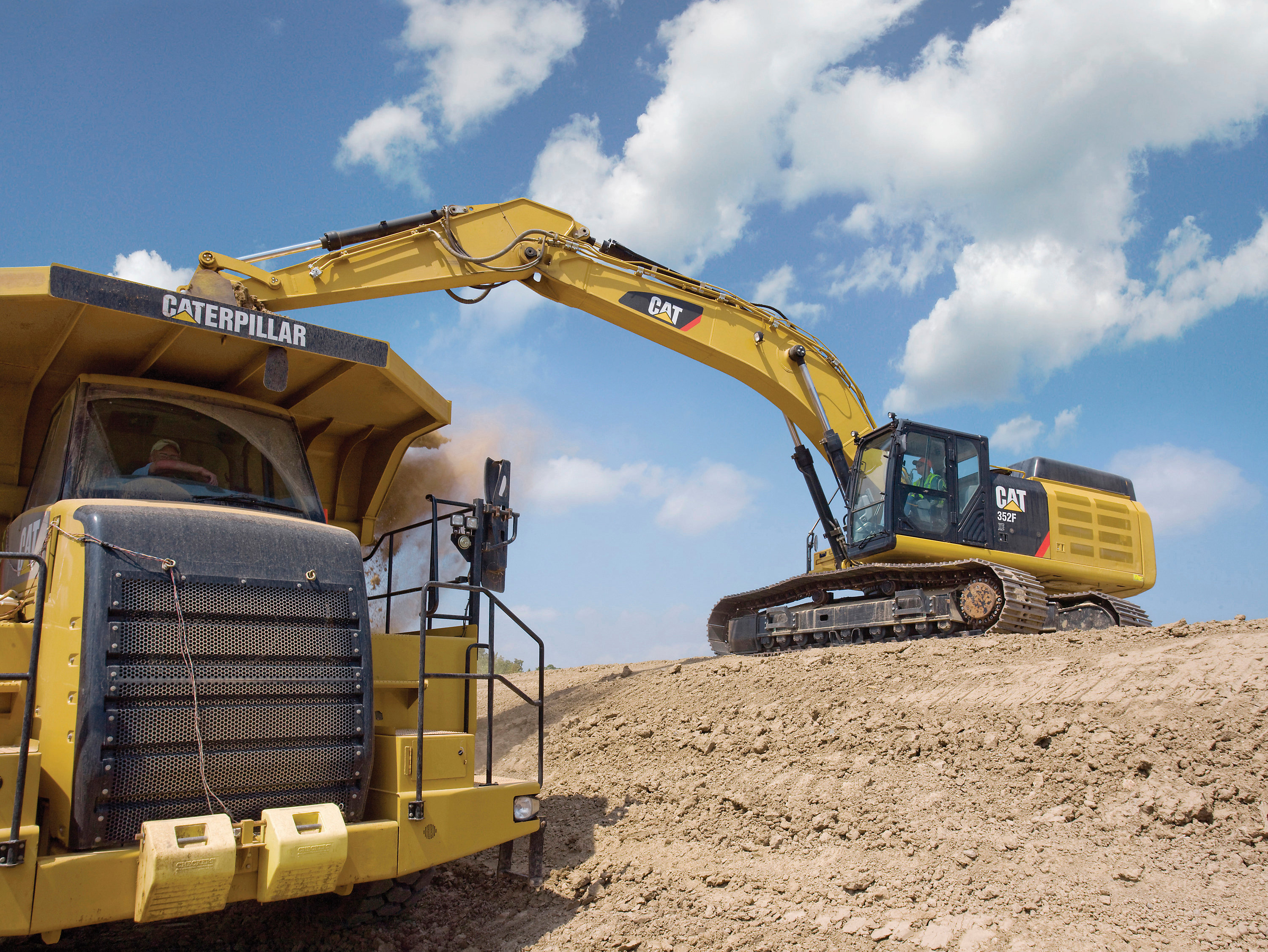 Caterpillar 352F L XE excavator specs & dimensions (2015 - 2019 ...