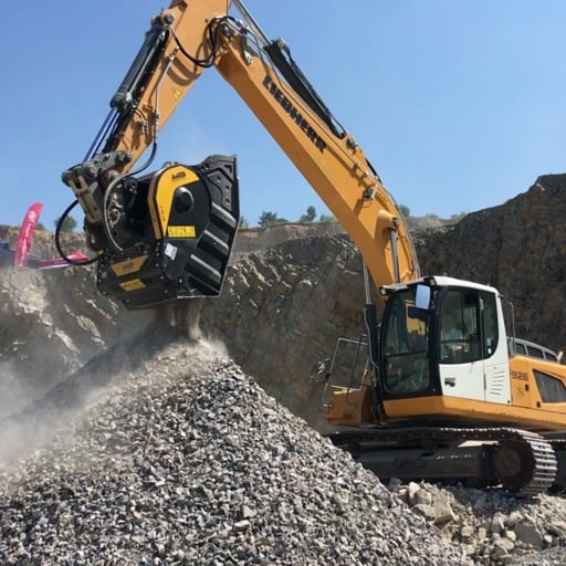 MB Crusher BF90.3 S4 Crusher Bucket Specs & Dimensions (2017 - 2025 ...