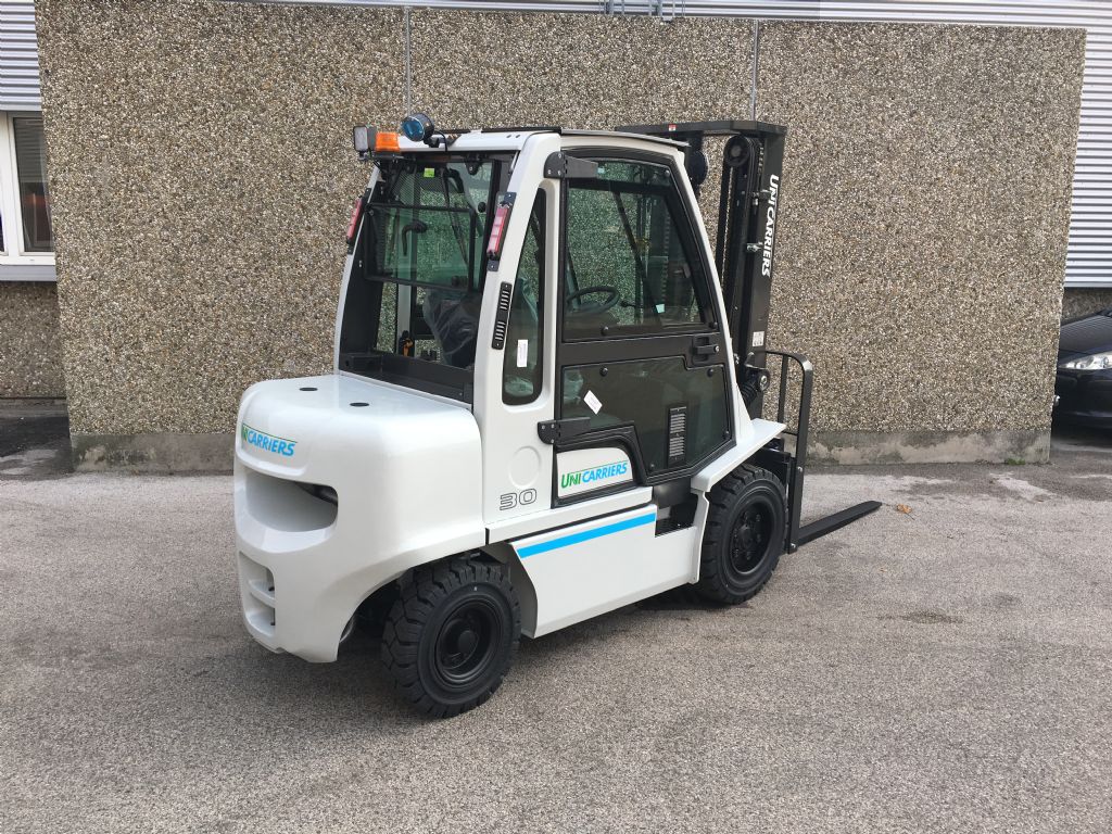 UniCarriers DX 30 diesel forklift specs (2015 - 2021) | Lift trucks | LECTURA Specs