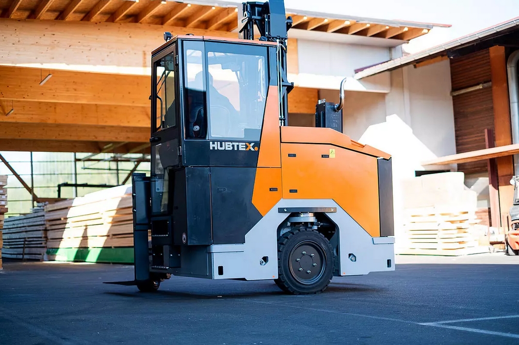 Hubtex DQX 45-G diesel 4 way forklift specs & dimensions (2021 - 2025 ...