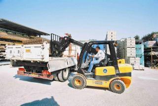 JCB TLT 30 D 4x4 telehandler specs (2001 - 2008) | LECTURA Specs