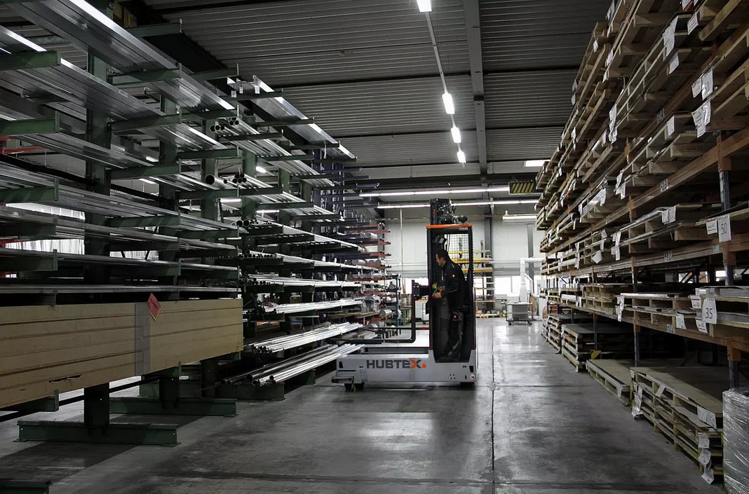 Hubtex DS 30 EL electric 4 way forklift specs & dimensions (2021 - 2025 ...