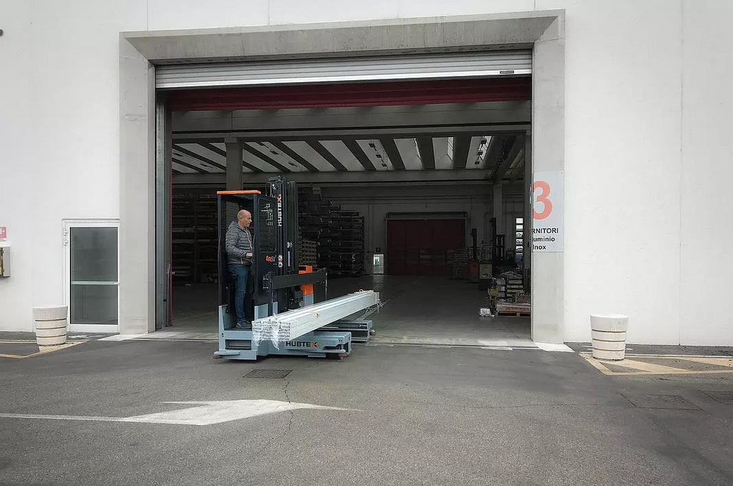 Hubtex MSU 20 EL1 electric 4 way forklift specs & dimensions (2021 ...