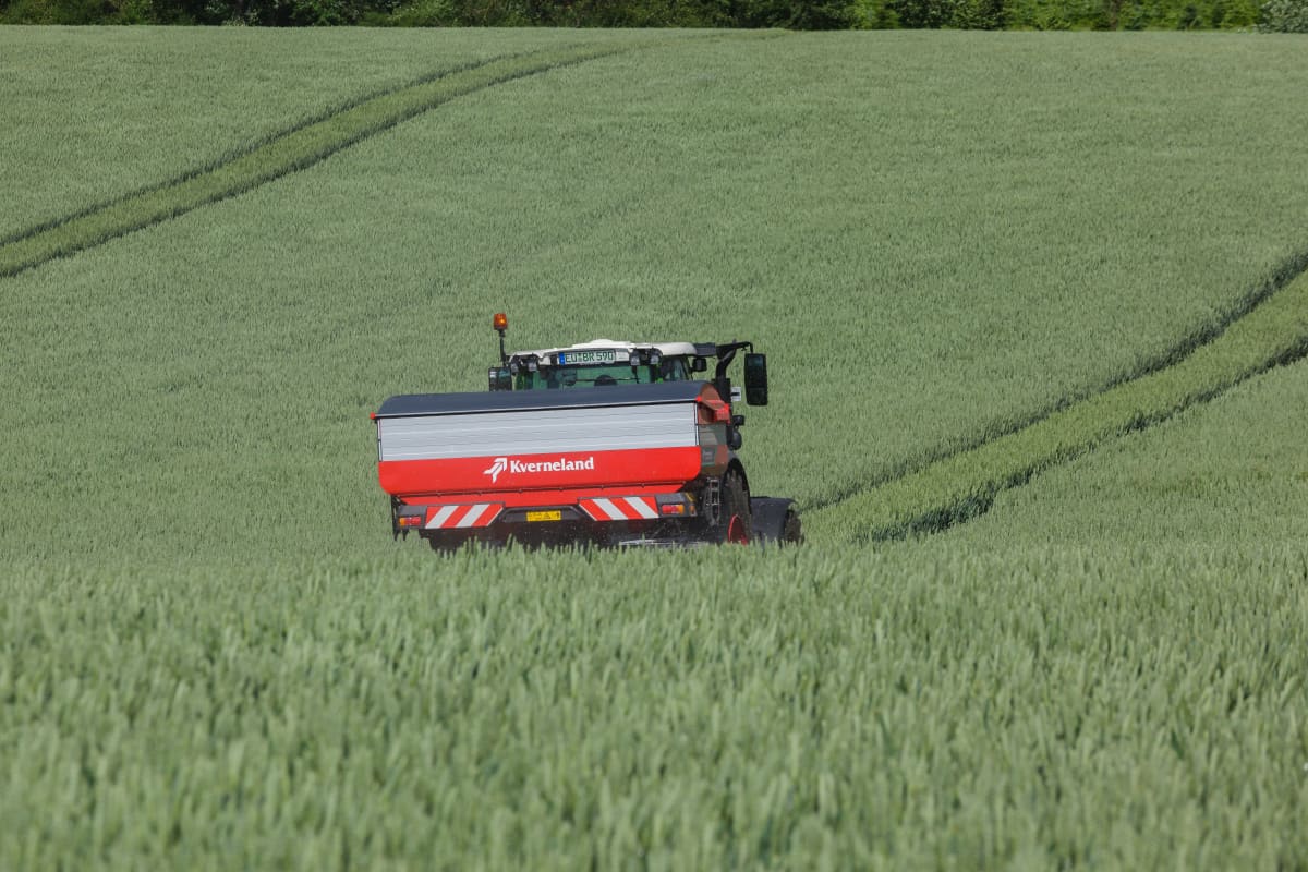 Kverneland Exacta TLX Gerospread 1875 Specifications & Technical Data ...