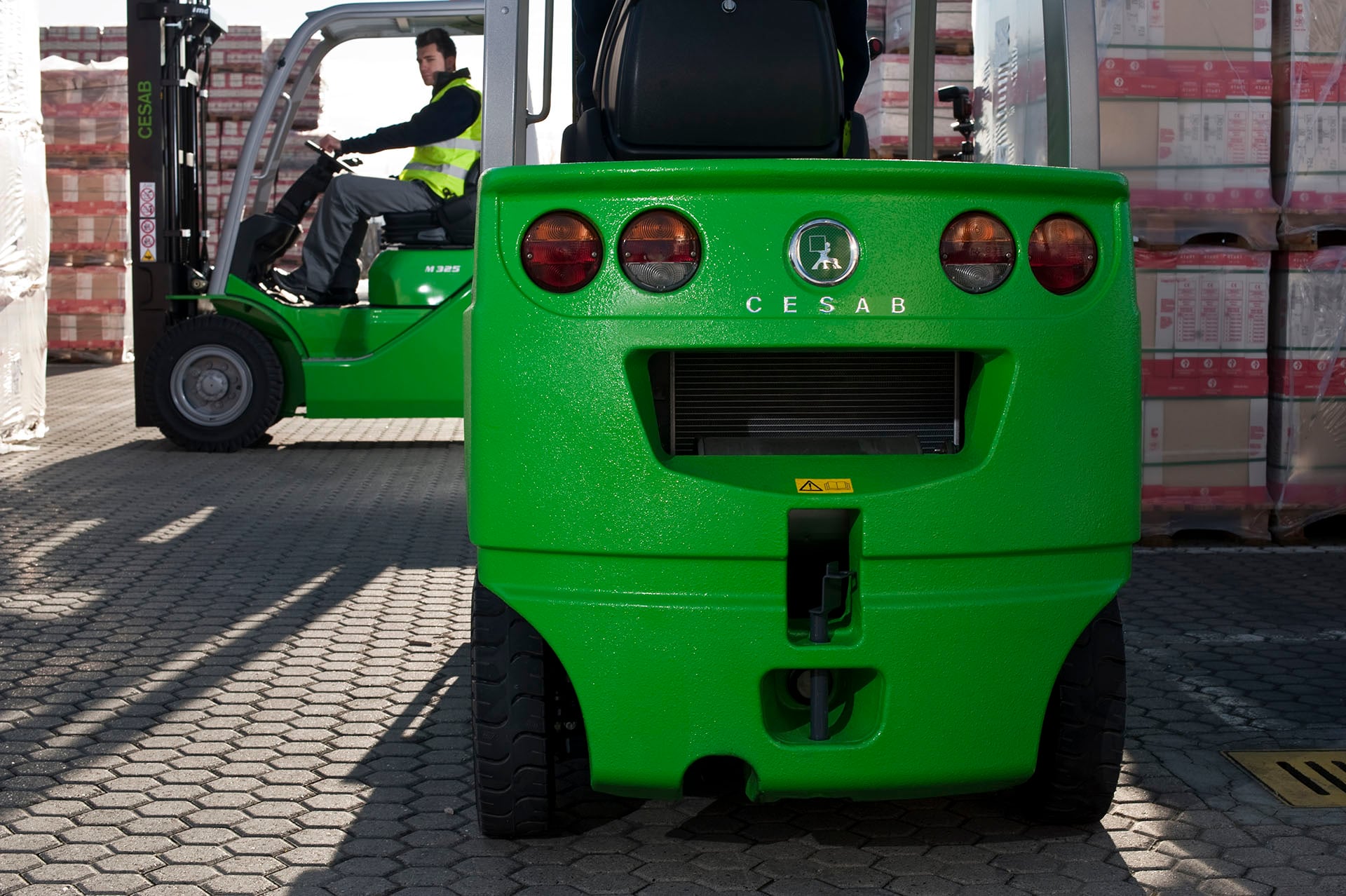 Cesab M 325 diesel forklift specs & dimensions (2010 - 2025) | Lift ...