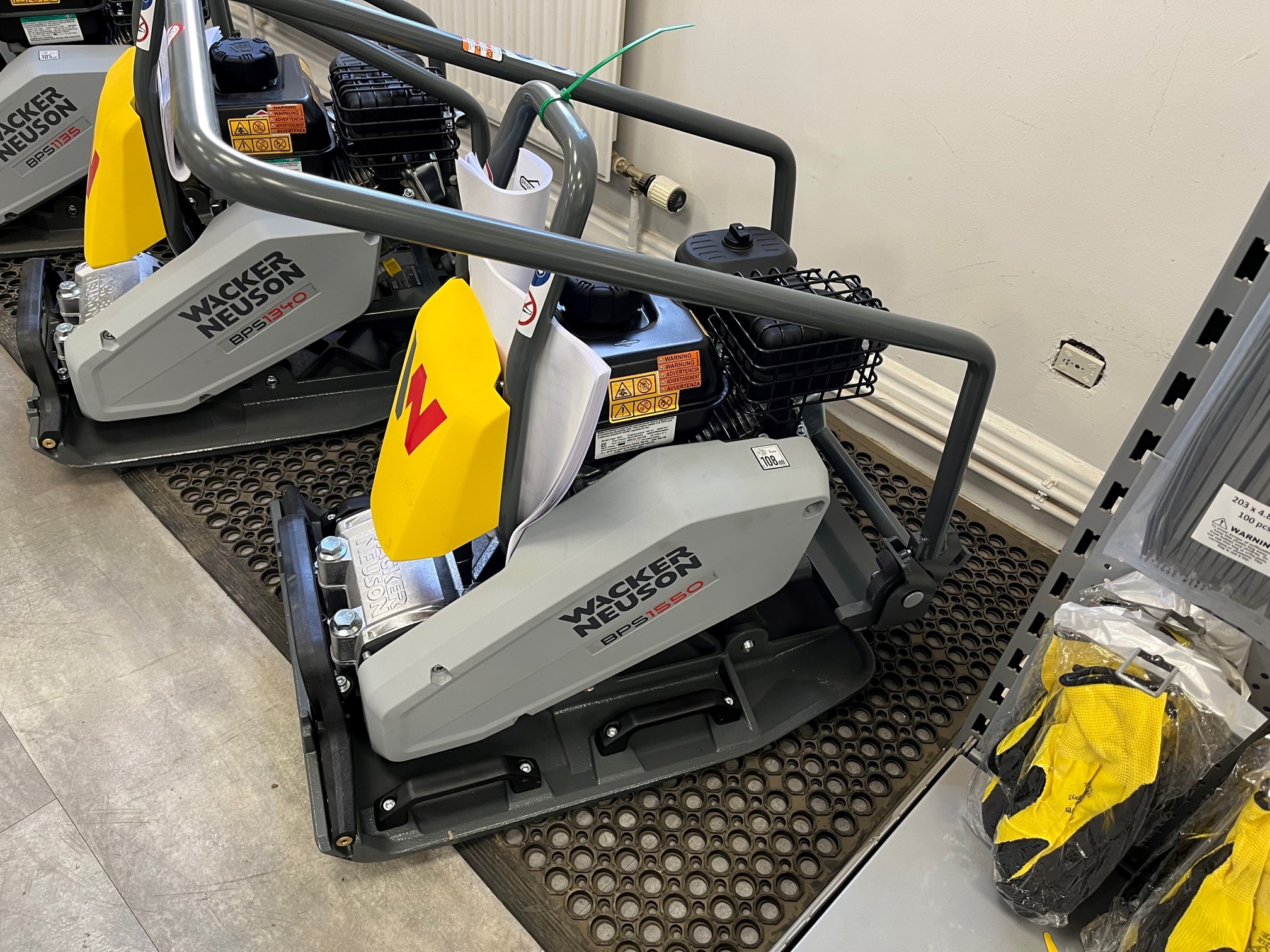 Wacker Neuson BPS1550B Specifications & Technical Data (2021-2025 ...