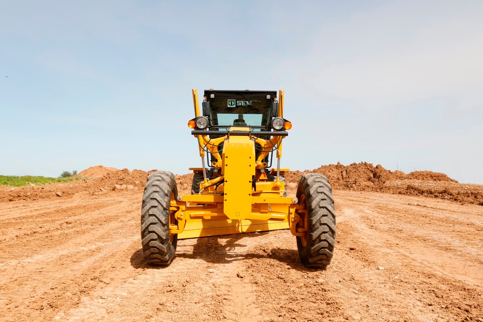 SEM 915 Specifications & Technical Data (2020-2025) | LECTURA Specs