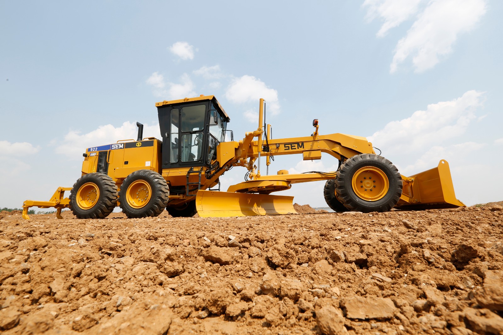 SEM 922AWD Specifications & Technical Data (2020-2025) | LECTURA Specs