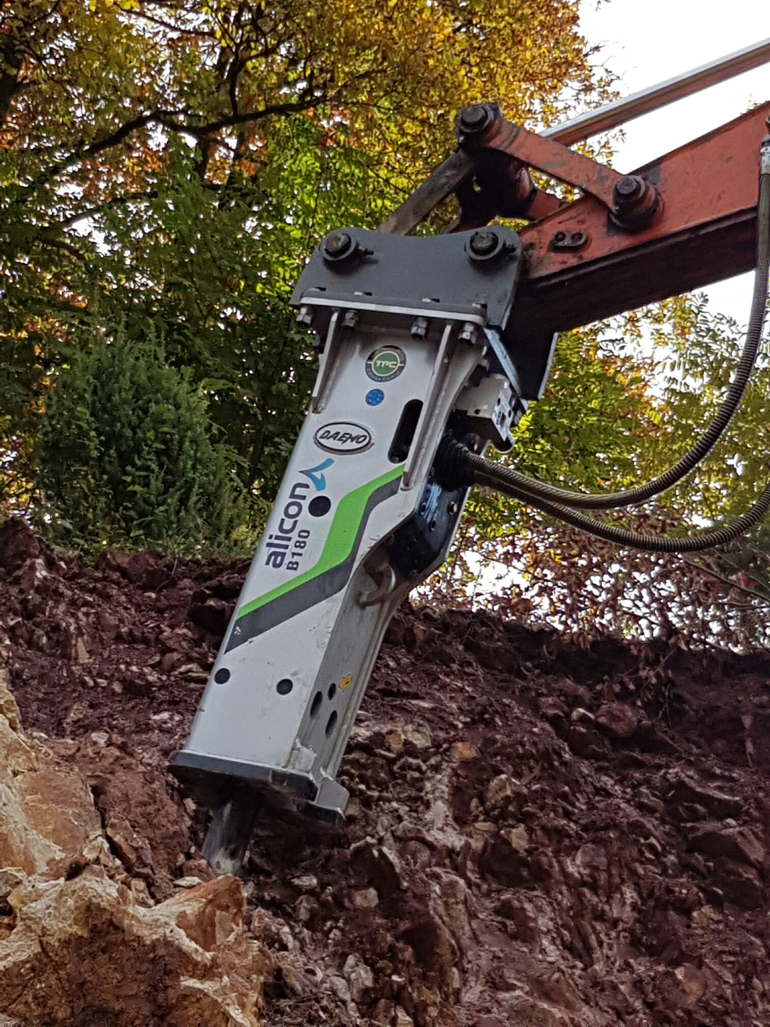 Daemo B180 Specifications & Technical Data (2017-2025) | LECTURA Specs