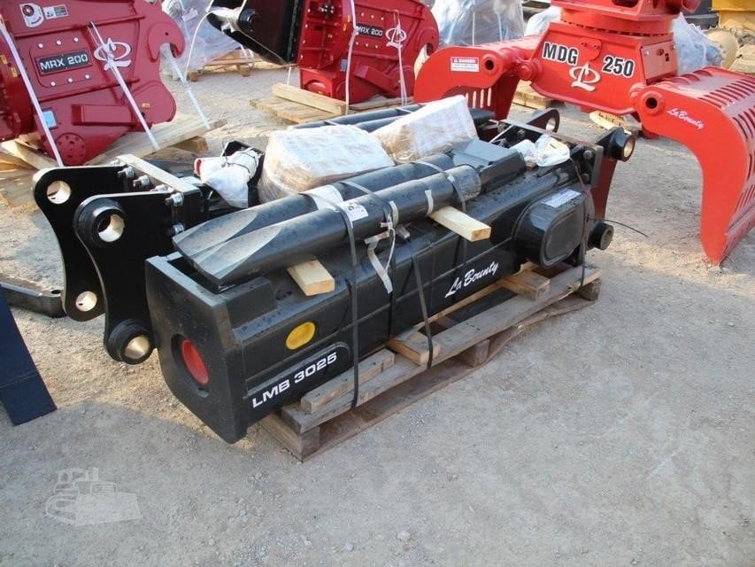 LaBounty LMB3025 Specifications & Technical Data (2017-2025) | LECTURA ...