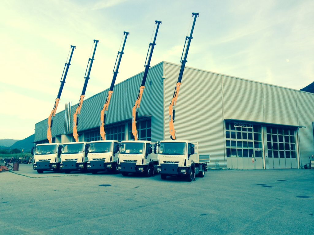 Effer 100 1S Specifications & Technical Data (2017-2023) | LECTURA Specs