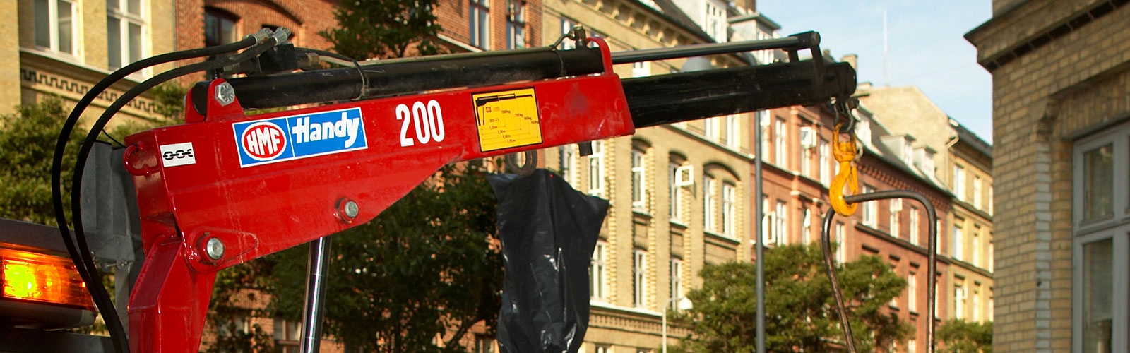 HMF 200-T2 Specifications & Technical Data (1996-2019) | LECTURA Specs