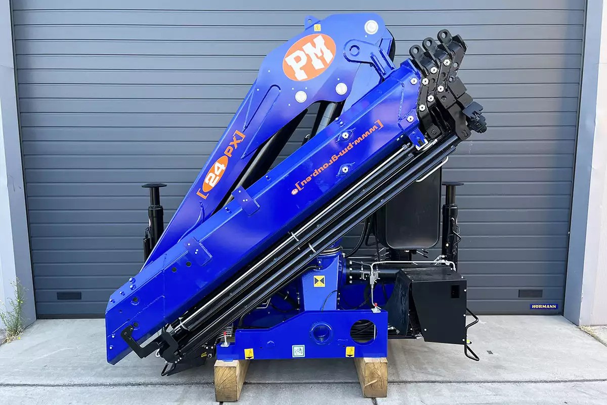 PM 24024 LC Specifications & Technical Data (1998-2004) | LECTURA Specs