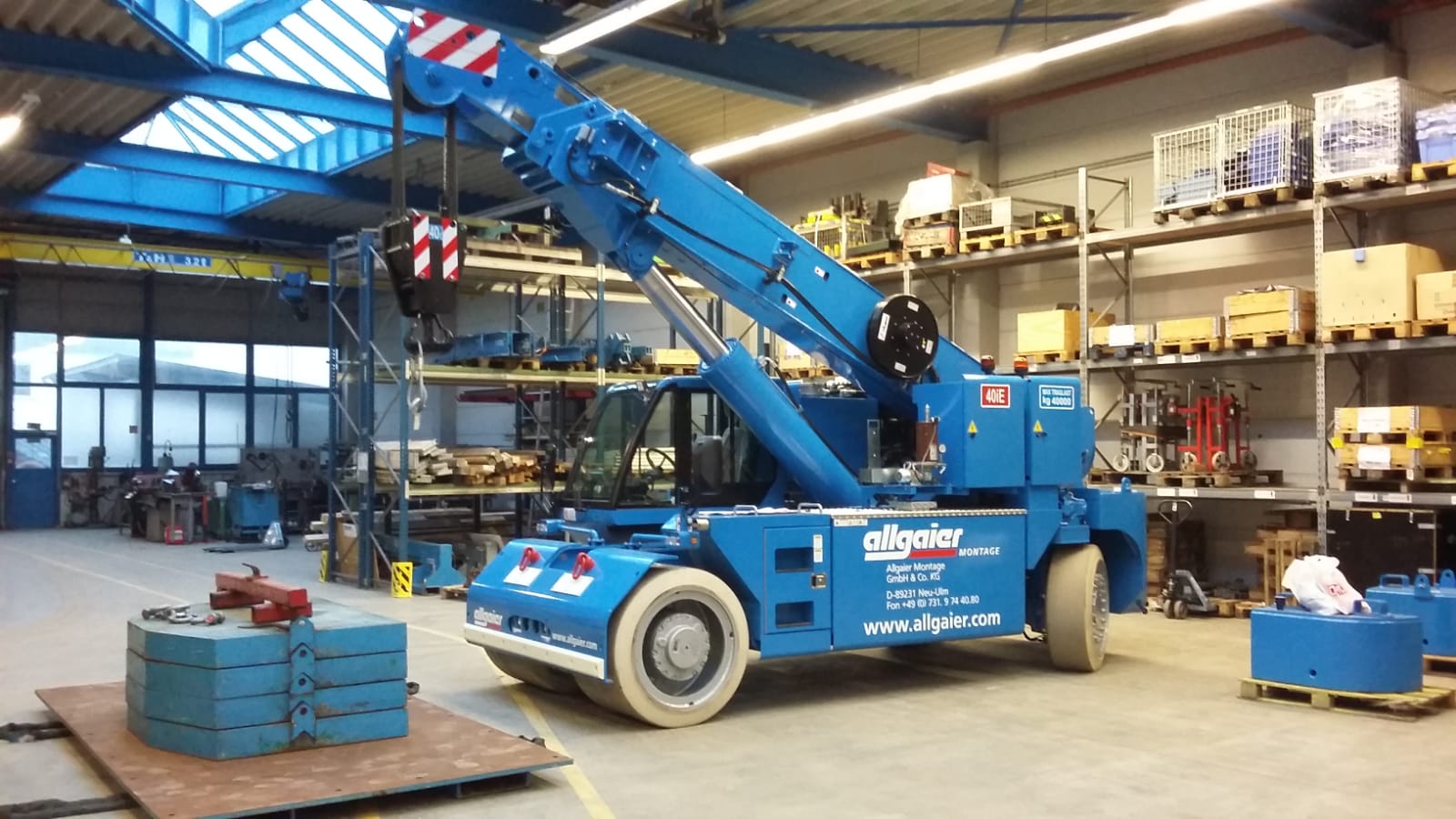 Indoor Mobile Cranes