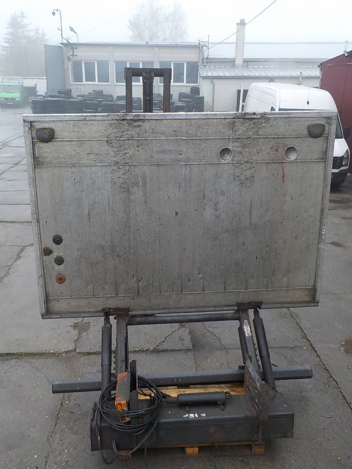 ZEPRO BZ 10-131 Specifications & Technical Data (2000-2009) | LECTURA Specs