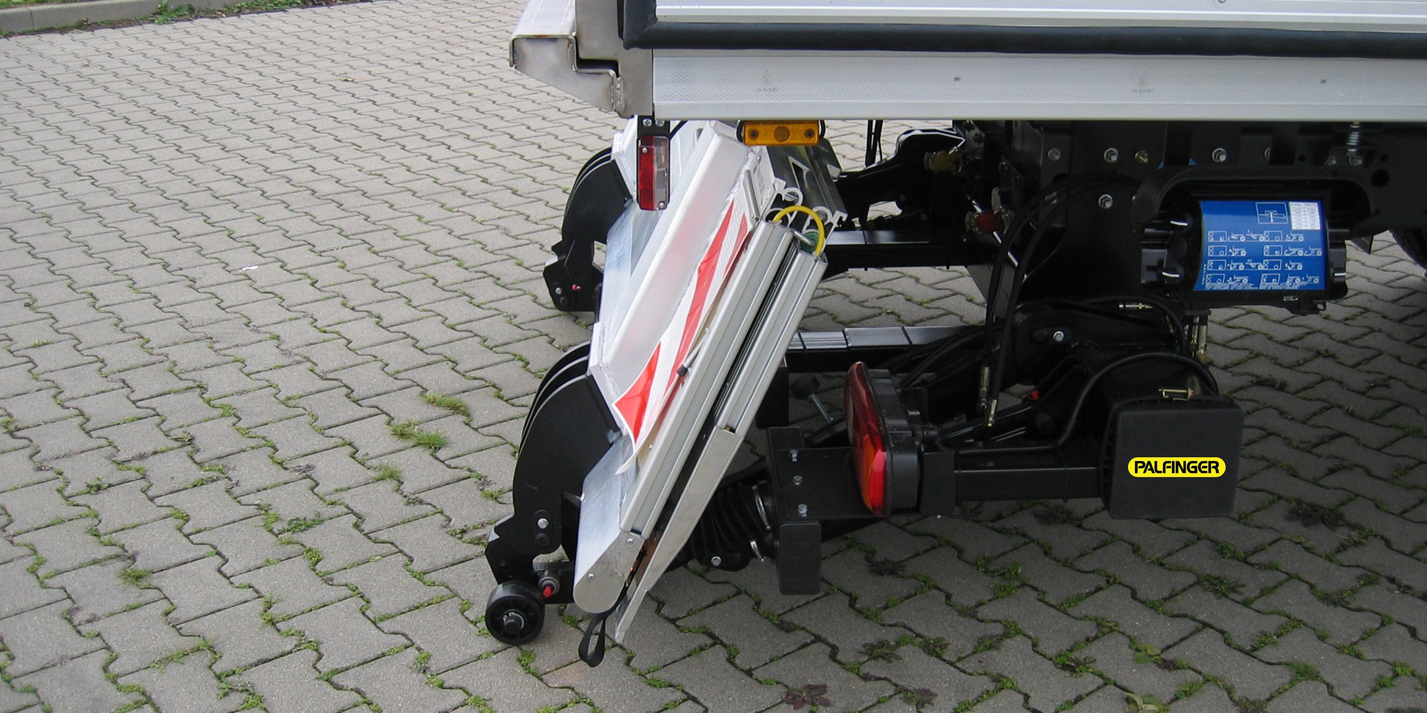 MBB Palfinger MBB F 1000 SH Specifications & Technical Data (2014-2025 ...