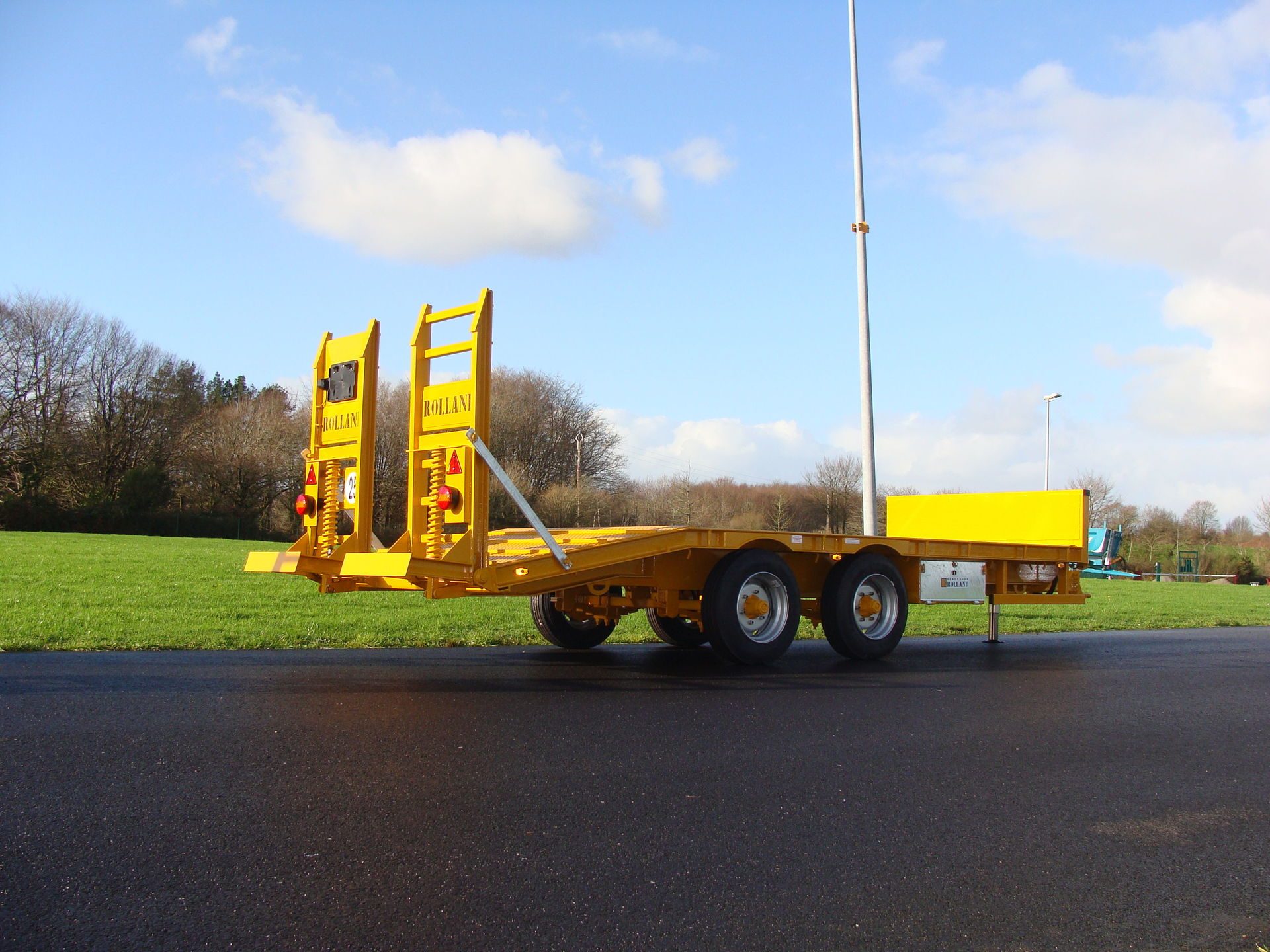 Rolland Low loader 90 Specifications & Technical Data (2021-2025 ...