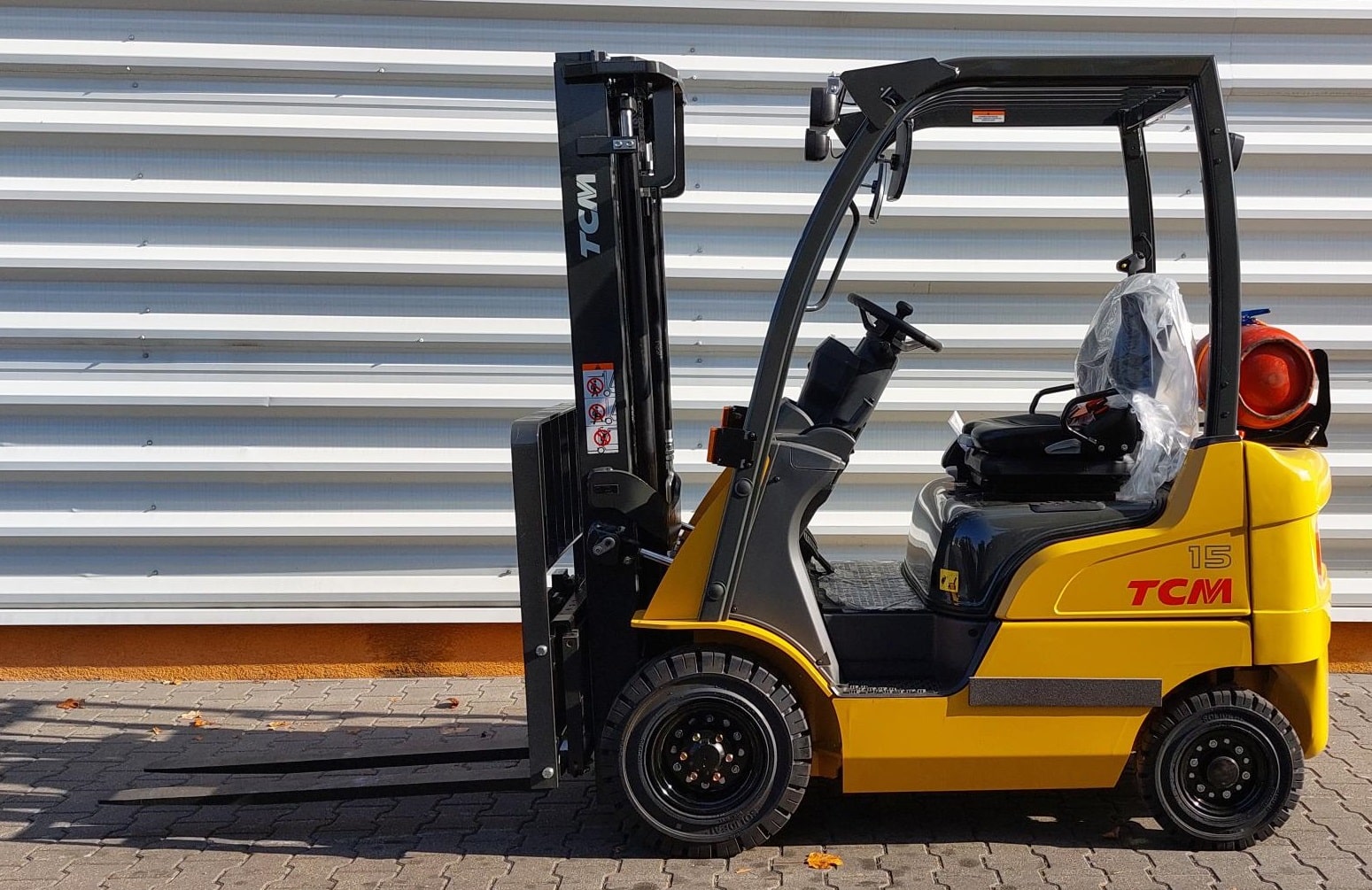 TCM FGE15-E2 LPG forklift specs & dimensions (2022 - 2025) | Lift trucks | LECTURA Specs