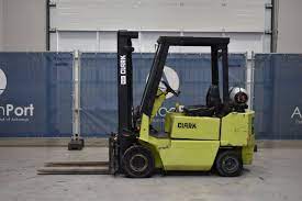 Clark GPM 20 SB LPG forklift specs & dimensions (1988 - 1992) | Lift ...
