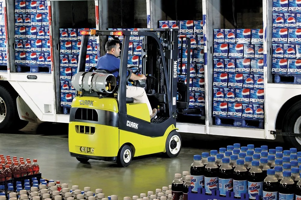 Clark C15L LPG forklift specs & dimensions (2019 - 2025) | Lift trucks ...