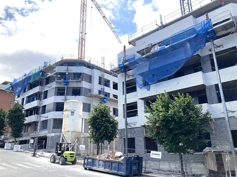 Alba PEC90 Specs (2017 - 2025) | Mast Climbing Work Platforms | LECTURA ...