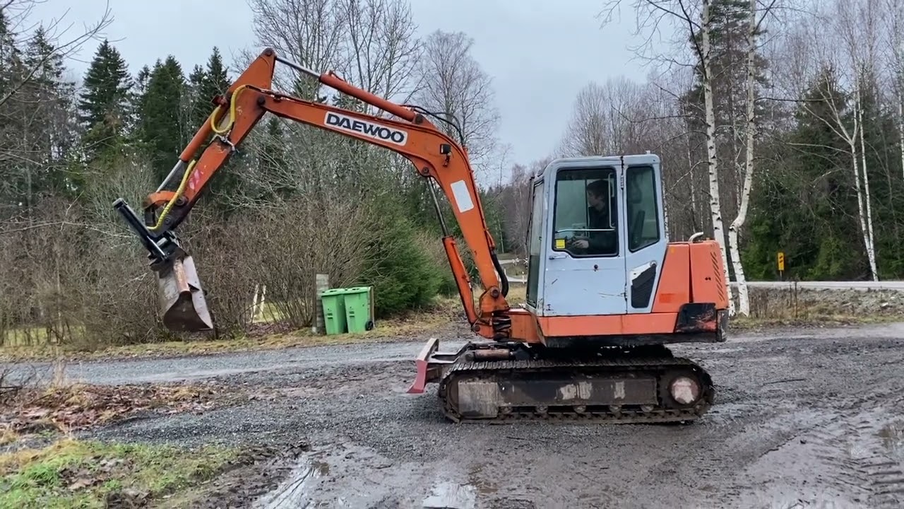 Daewoo DH50 excavator specs & dimensions (1995 - 2025) | Diggers ...