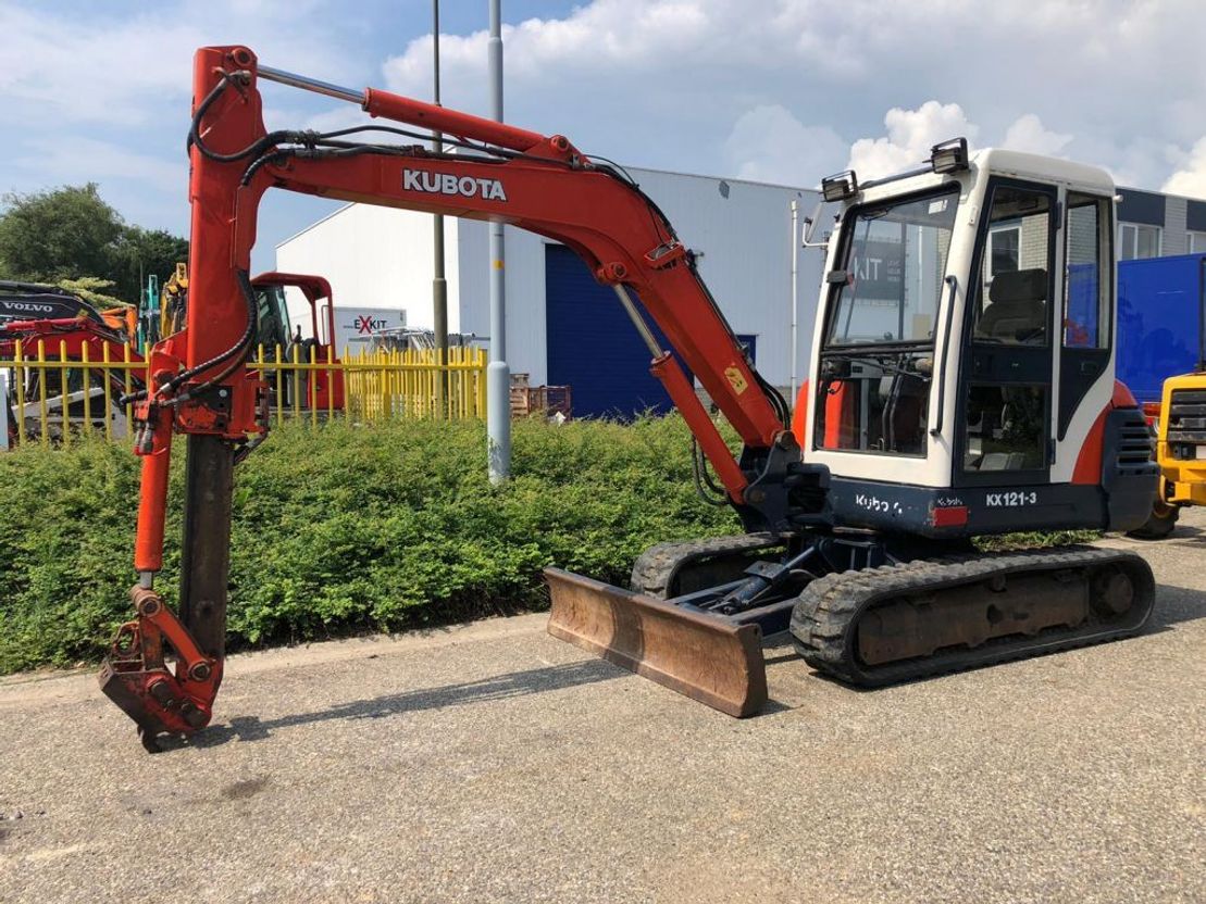 Kubota KX121-2 Tele excavator specs & dimensions (1997 - 2002 ...