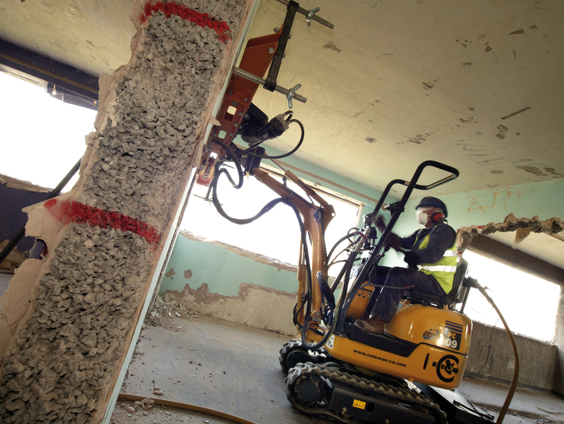 Komatsu PC09-1 excavator specs & dimensions (2012 - 2025) | Diggers ...