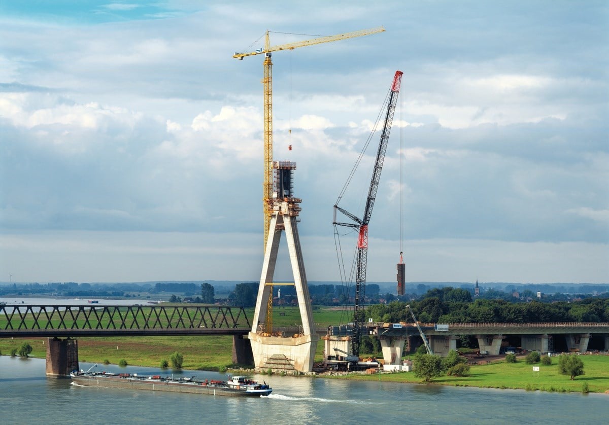 Liebherr LG 1750 crane - load chart, specs & dimensions (2017 - 2025 ...