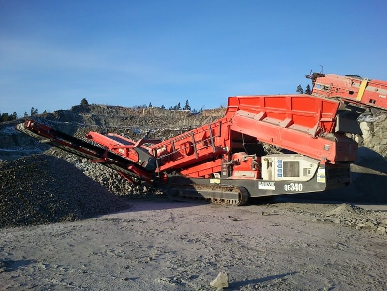 Sandvik QE 340 screener specs & dimensions 2009 - 2012 | Screening ...