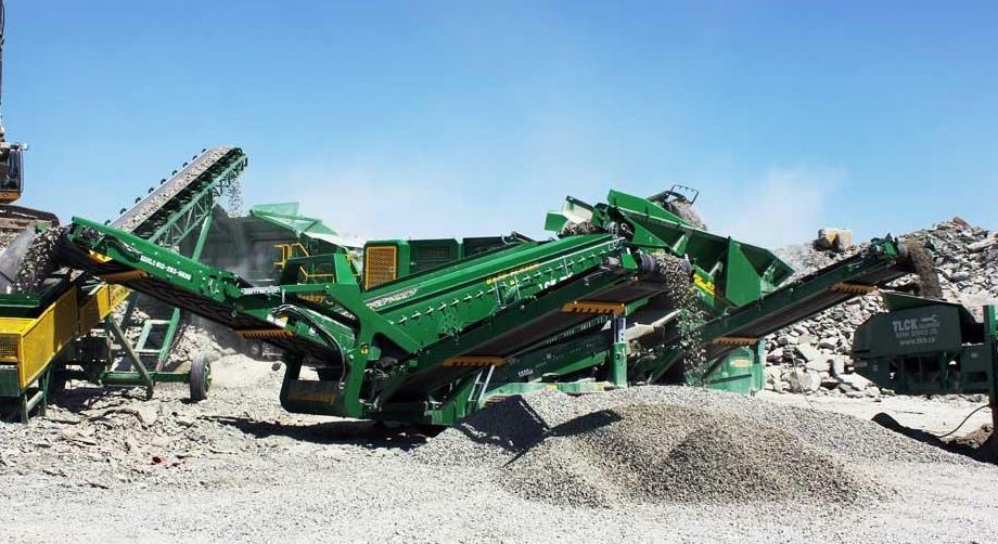 McCloskey R230 screener specs & dimensions 2017 - 2025 | Screening ...