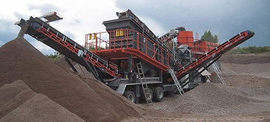 Sandvik UH320E screener specs & dimensions 2022 - 2025 | Screening ...