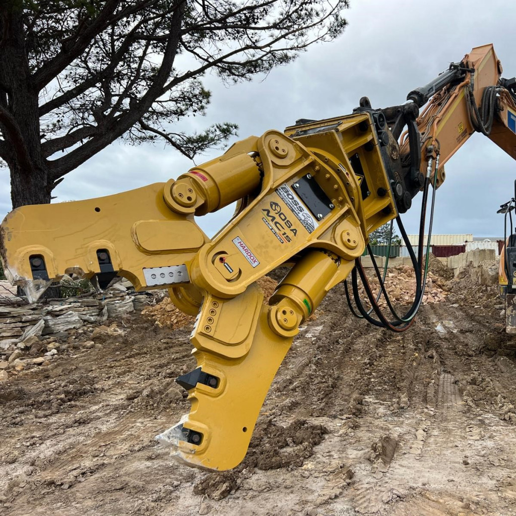 OSA Demolition Equipment MC 15 F Specifications & Technical Data (2025-2025) | LECTURA Specs