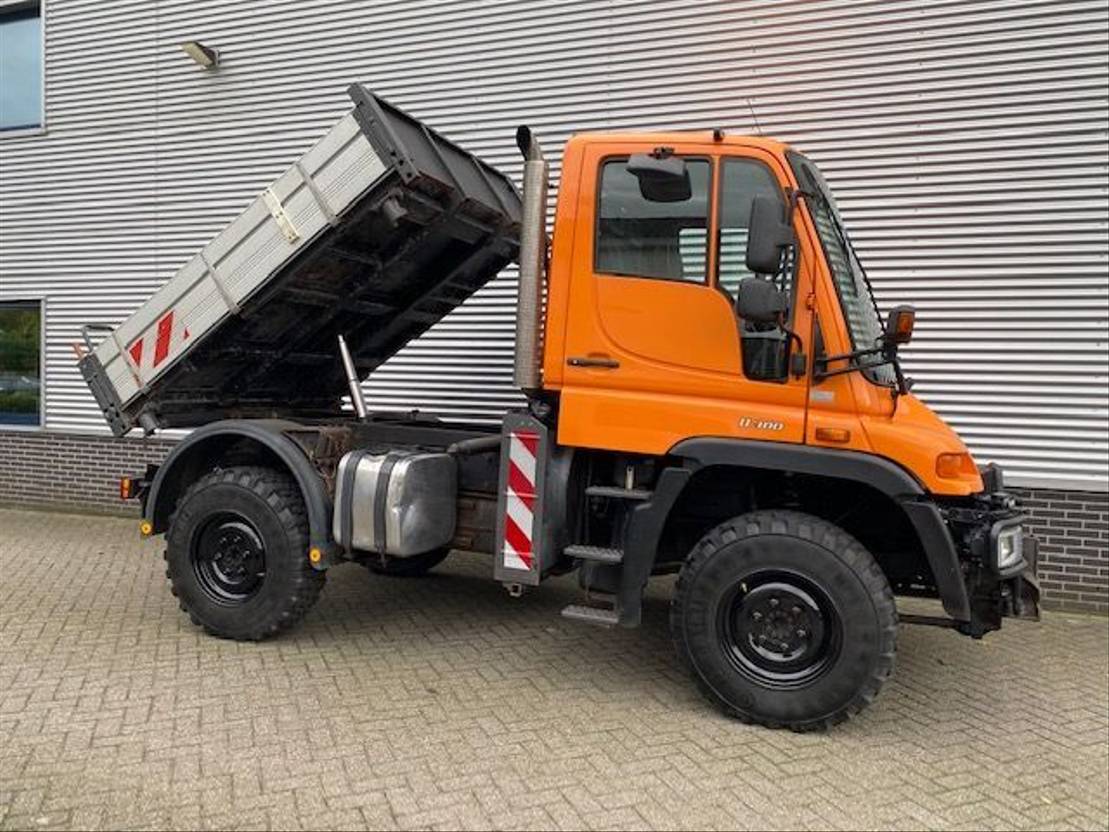 Unimog U 300 Specifications & Technical Data (2000-2005) | LECTURA Specs